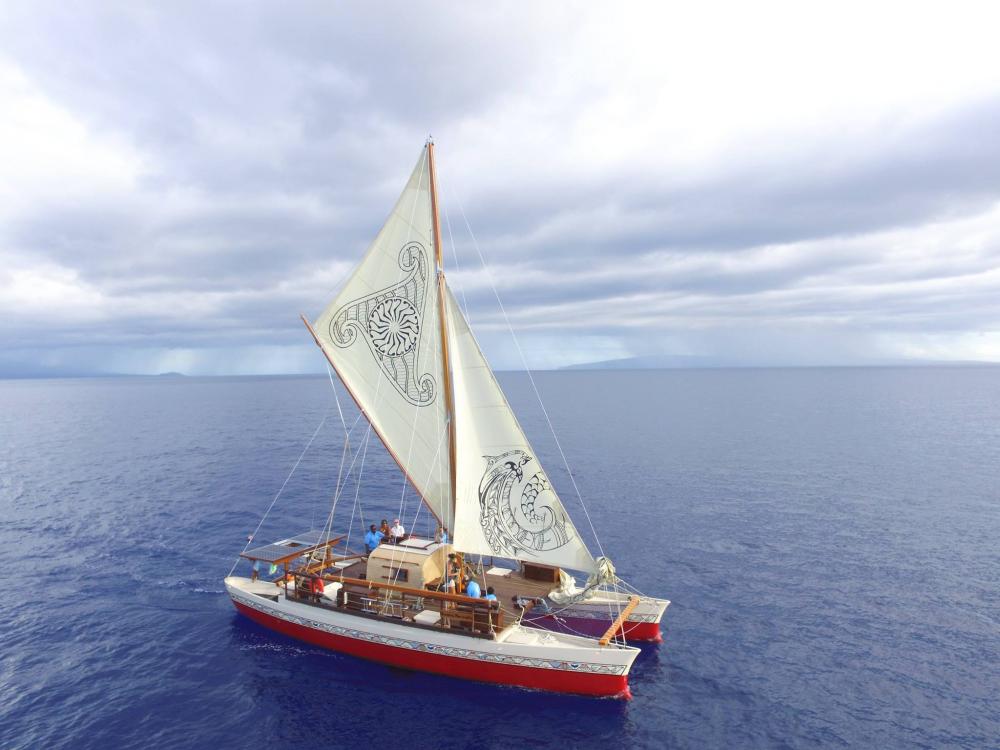 La grande pirogue au service de l’éco-tourisme – Association Présence ...